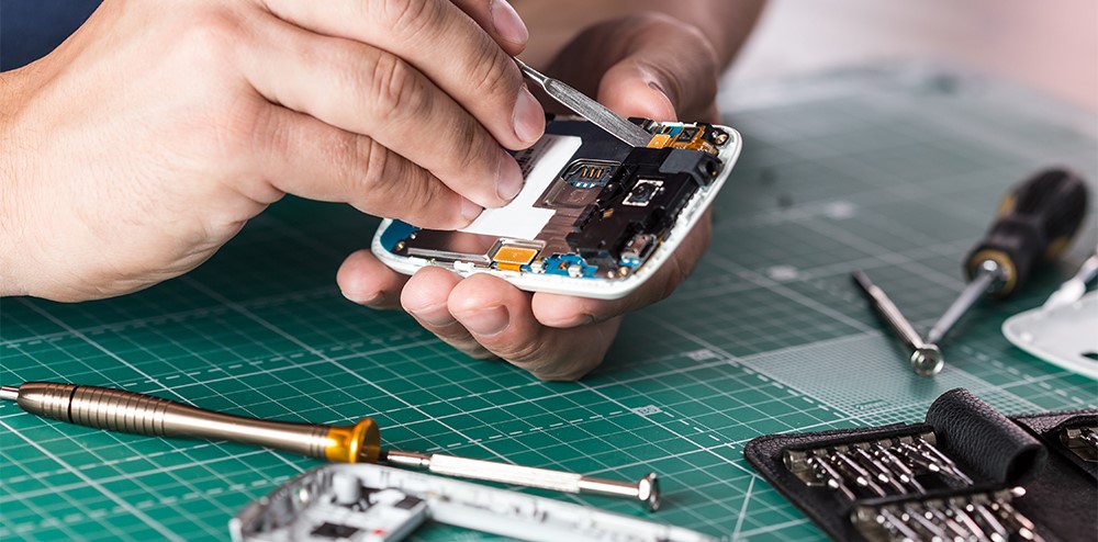 Nanoscale Accelerometer Enables Ultra-Small Wearable Graphene Sensors ...